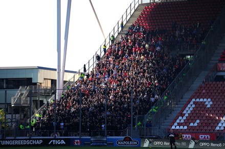 3,000 Crowd in stands Stock Pictures, Editorial Images and Stock Photos ...