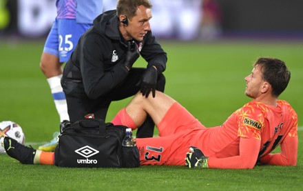 Goalkeeper Neto Bournemouth Receives Treatment During Editorial Stock ...