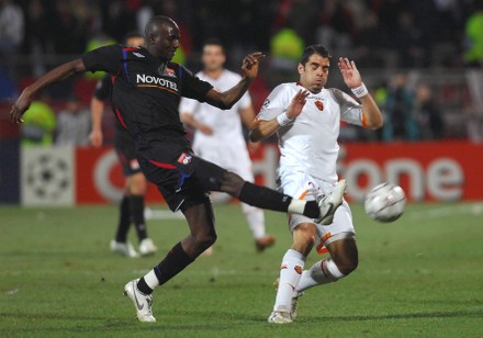 70 Soccer - UEFA Champions League, First Knockout Round, Second Leg ...