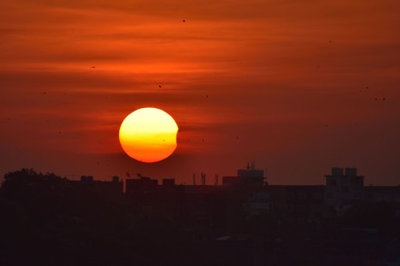 Partial Solar Eclipses During Sunset Riverside Editorial Stock Photo ...