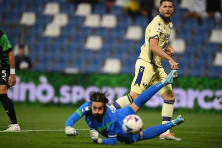 Thomas Henry Hellas Verona Andrea Consigli Editorial Stock Photo ...