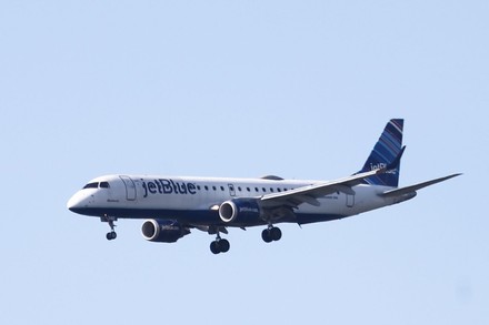 4,000 Airplane fin Stock Pictures, Editorial Images and Stock Photos ...