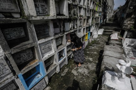 2,000 Filipino cemetery Stock Pictures, Editorial Images and Stock ...