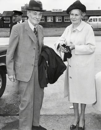 250 1935 1945 Stock Pictures, Editorial Images and Stock Photos ...