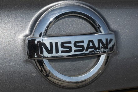 500 Automotive logos Stock Pictures, Editorial Images and Stock Photos ...