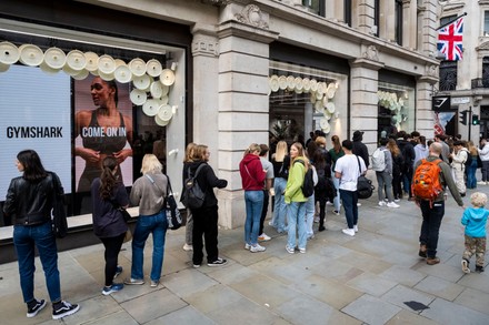 Gymshark Athletes Outside Gymsharks First Retail Editorial Stock Photo ...