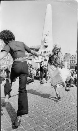 56 Hippies dancing Stock Pictures, Editorial Images and Stock Photos ...