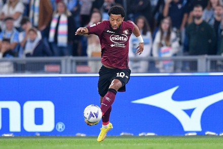 Tonny Vilhena Us Salernitana Controls Ball Editorial Stock Photo ...