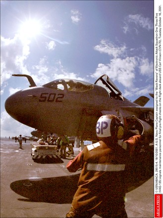29 U.s. aircraft signals Stock Pictures, Editorial Images and Stock ...
