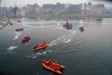 Rescuers On Boats Search Machchhu River Editorial Stock Photo - Stock ...