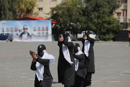 Palestinian Police Officers Attend Their Graduation Editorial Stock ...
