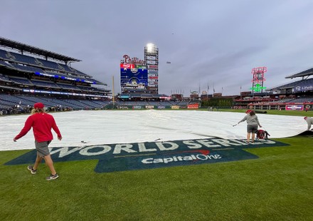 Groundskeepers Pull Tarp Over Infield Threat Editorial Stock Photo ...