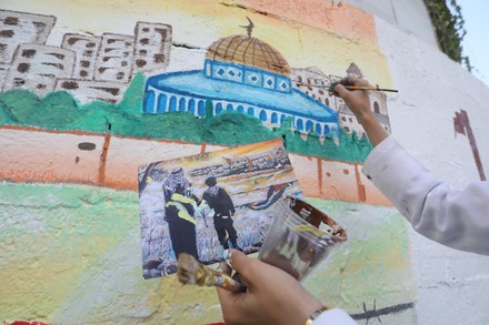 Palestinian Painters Paint Mural On 105th Editorial Stock Photo - Stock ...