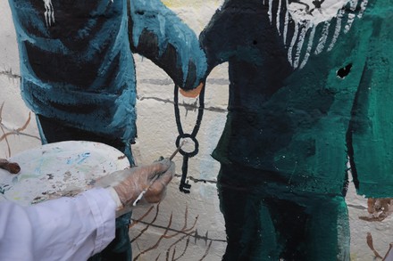 Palestinian Painters Paint Mural On 105th Editorial Stock Photo - Stock ...