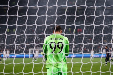 Paris Saint Germain Goalkeeper Gianluigi Donnarumma Editorial Stock ...