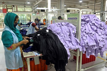 Bangladeshi Worker Works Fatullah Apparels Garment Editorial Stock ...