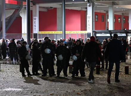 Cologne Germany 031122 Police Secure Entry Editorial Stock Photo ...
