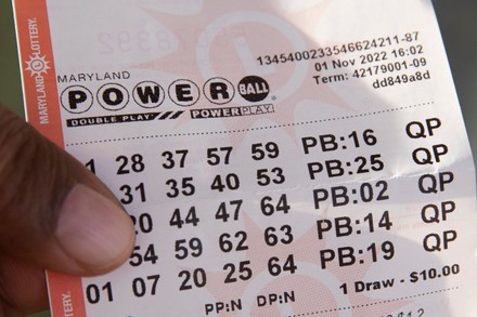 Customer Holds Powerball Lottery Ticket Gas Editorial Stock Photo ...