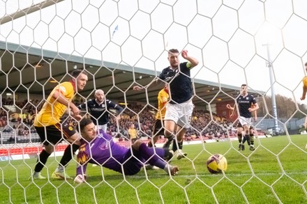 Ryan Sweeney Dundee Scores Equaliser Level Editorial Stock Photo ...