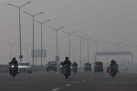 Toxic Smog in New Delhi, India - 05 Nov 2022 Stock Pictures, Editorial ...