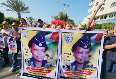 Palestinians Carry Body Fatima Bernawi During Editorial Stock Photo ...