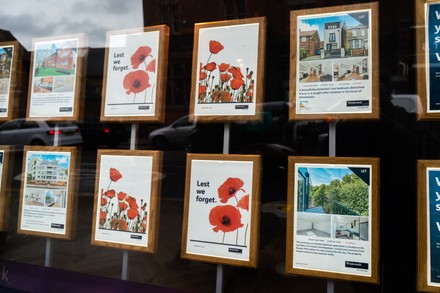 3,000 Estate agent Stock Pictures, Editorial Images and Stock Photos ...
