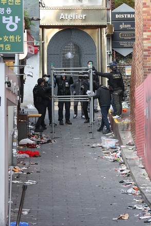 Police Officers National Forensic Service Investigators Editorial Stock ...