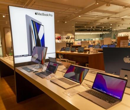 Apple Macbook Pro Computers Display John Editorial Stock Photo - Stock ...