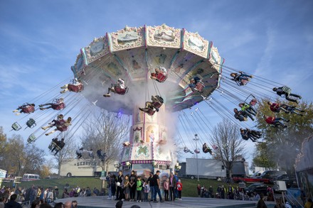 Chain Carousel Traditional Schaetzelemarkt Tengen Hegau Editorial Stock ...