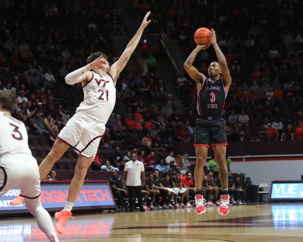 __COUNT__ NCAA Basketball Delaware State vs Virginia Tech, Blacksburg ...