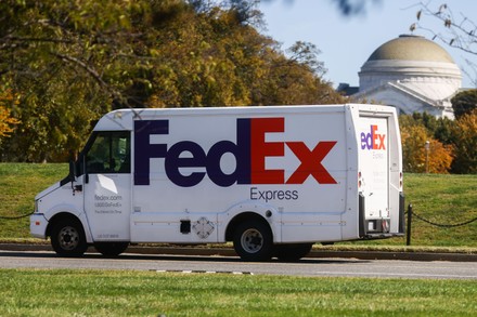 23 Fedex express van Stock Pictures, Editorial Images and Stock Photos ...