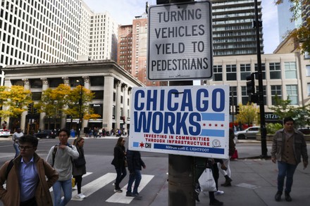 1 Chicago works capital improvement plan sign Stock Pictures, Editorial ...