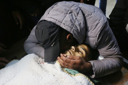 Relatives Palestinian Mahdi Hashash 15 Shot Editorial Stock Photo ...