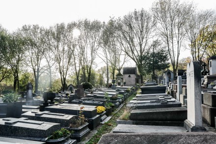 Benoit Gallot Curator Pariss Perelachaise Cemetery Editorial Stock ...