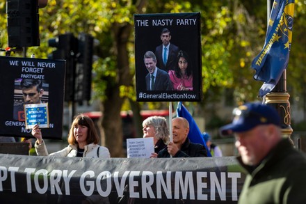 __COUNT__ Anti Tory protesters in Westminster, LONDON, UK - 09 Nov 2022 ...
