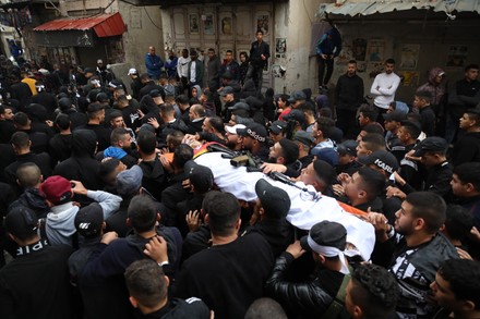 Mourners Carry Body Palestinian Mahdi Hashash Editorial Stock Photo ...