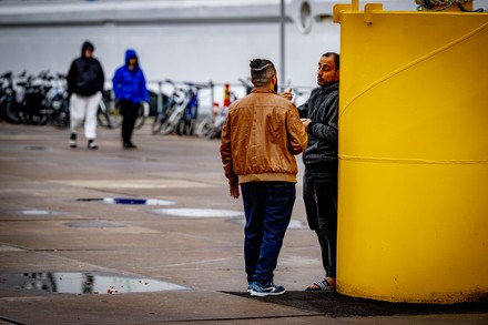 Asylum Seekers Reception Westelijk Havengebied 1000 Editorial Stock ...