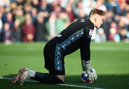 Blackburn Rovers Goalkeeper Thomas Kaminski Editorial Stock Photo ...