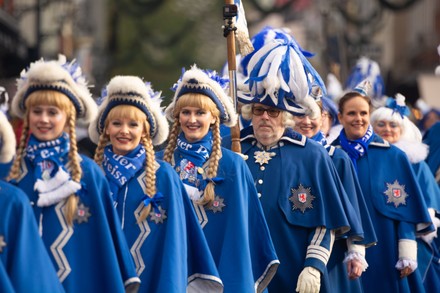 6,000 Carnival members Stock Pictures, Editorial Images and Stock ...