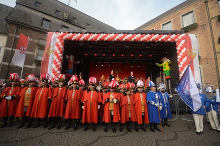 Carnival Members Seen During Session Opening Editorial Stock Photo ...