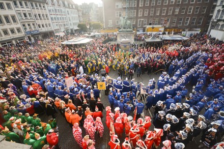 6,000 Carnival members Stock Pictures, Editorial Images and Stock ...