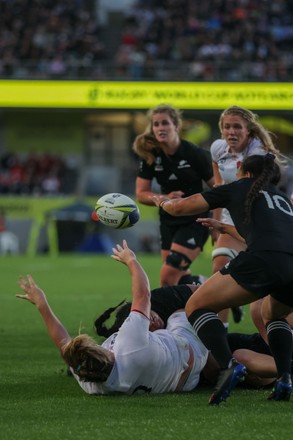 Englands Sarah Bern Offloading During 2022 Editorial Stock Photo ...