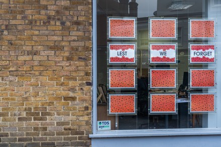 9,000 London agent Stock Pictures, Editorial Images and Stock Photos ...
