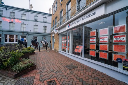 Estate Agent Window Wimbledon South West Editorial Stock Photo - Stock ...