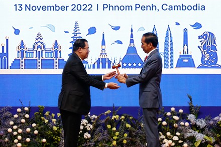 Cambodias Prime Minister Hun Sen L Editorial Stock Photo - Stock Image ...