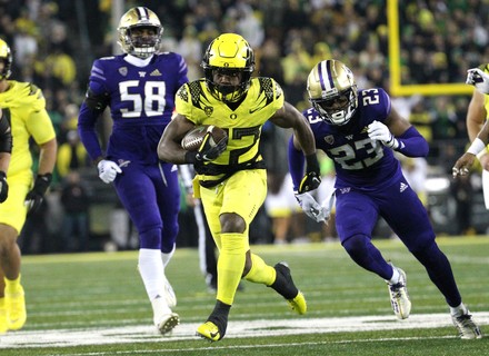 Oregon Ducks Running Back Noah Whittington Editorial Stock Photo ...