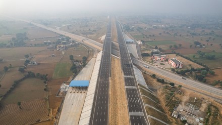 7 Controlled access highway Stock Pictures, Editorial Images and Stock ...