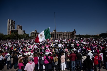 10,000 Andres manuel lopez obrador Stock Pictures, Editorial Images and ...