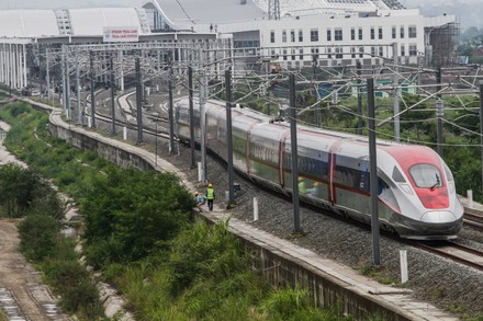 2,000 Fast train Stock Pictures, Editorial Images and Stock Photos ...