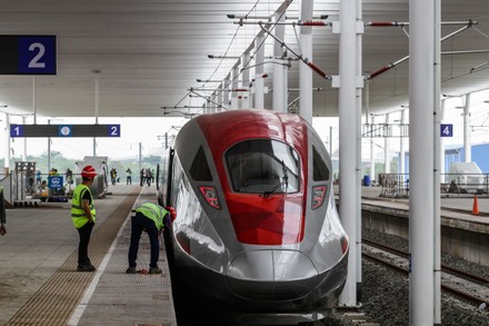 2,000 Fast train Stock Pictures, Editorial Images and Stock Photos ...